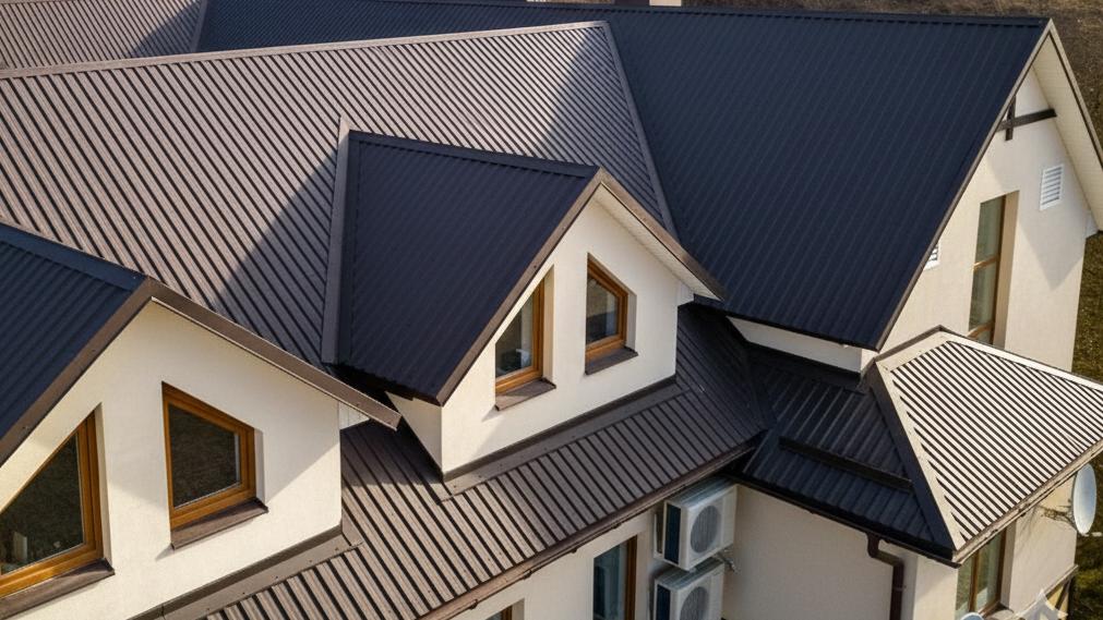 Best roof designs for performance: pros, cons & building science - Ecohome