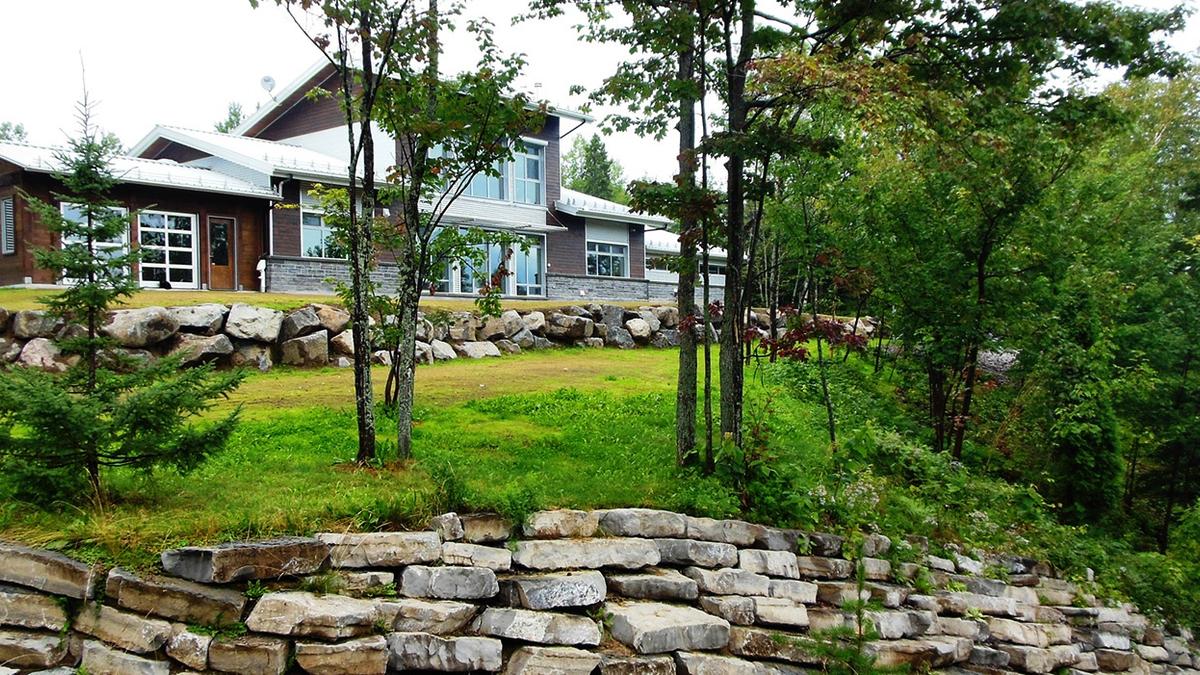 How to build a Resilient Home for Sustainability - Kenogami House - Ecohome
