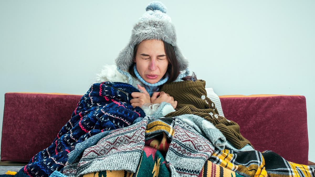 How to Survive a Power Outage in Cold Weather - Ecohome