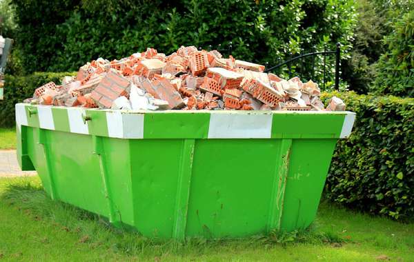 Disposing of household waste properly - recycling, garbage & toxic ...