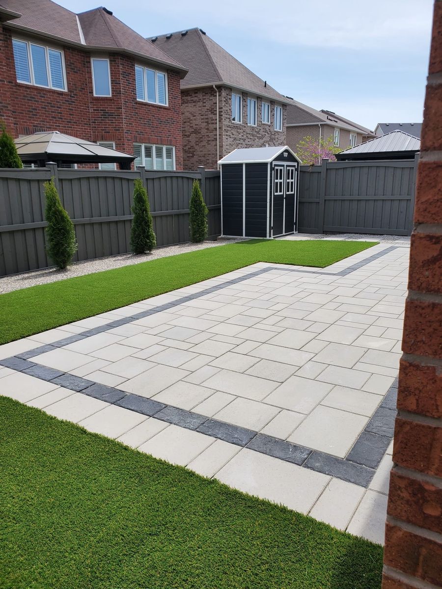 Modern Patio With Smooth Slabs - Ecohome