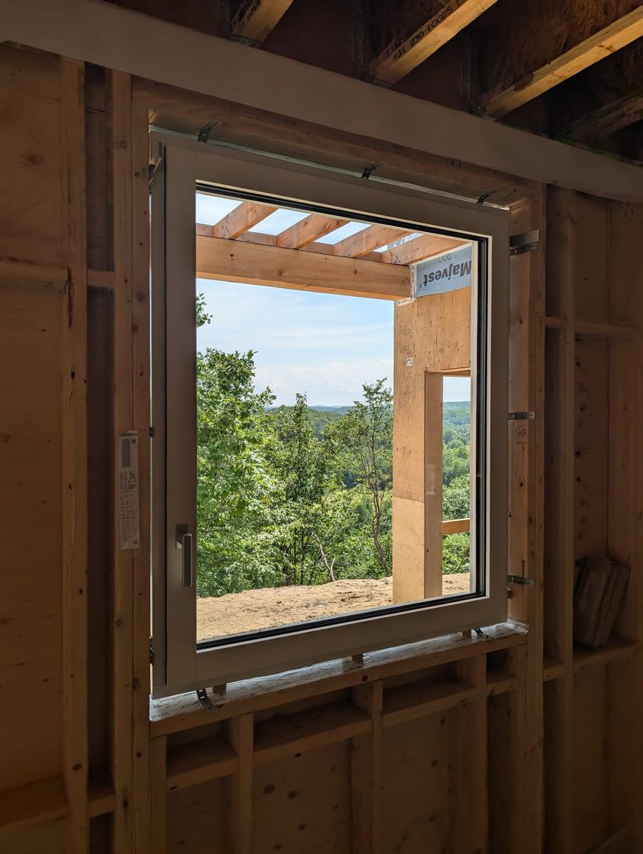 Passive House Cottage in Alcove, QC - Ecohome