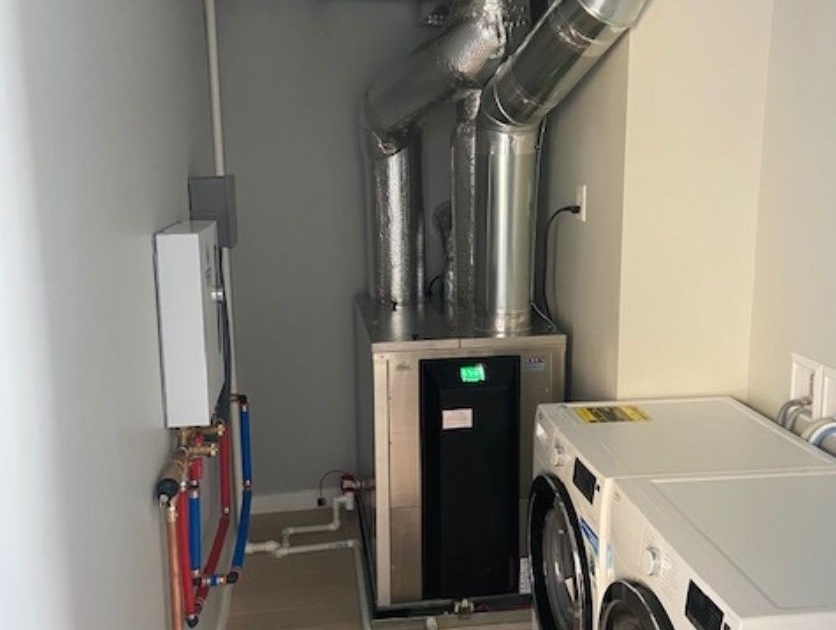 CERV Installed in the UofI ADAPTHAUS - Ecohome