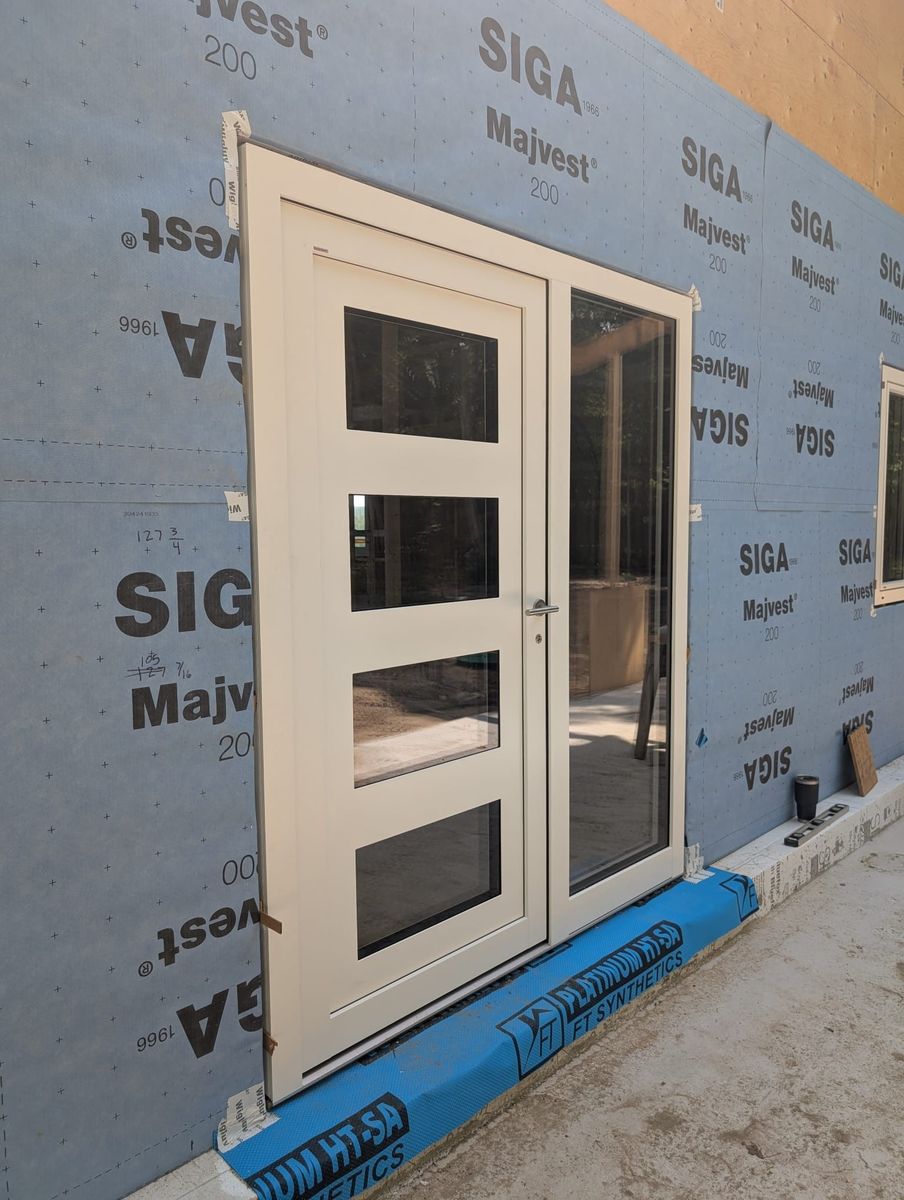 Passive House Cottage in Alcove, QC - Ecohome