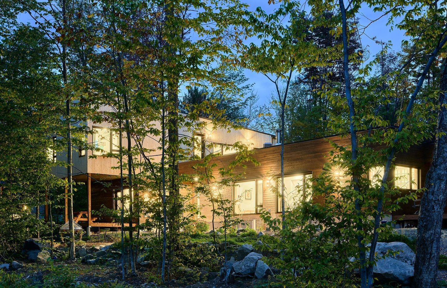 DCMS two-generation house - Ecohome