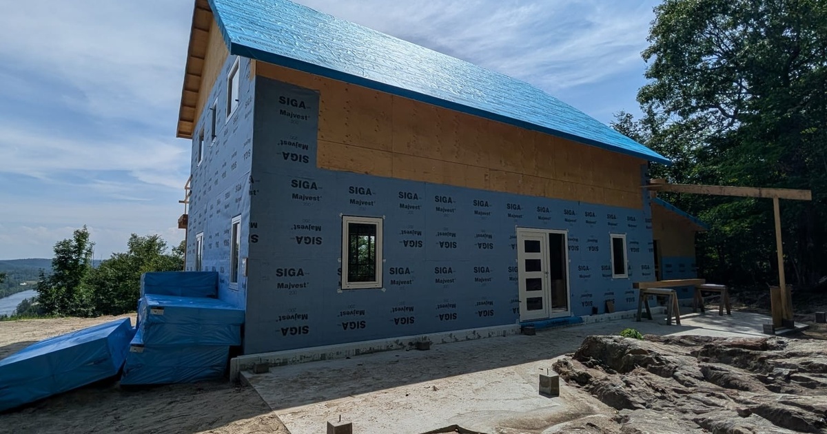 Passive House Cottage in Alcove, QC - Ecohome