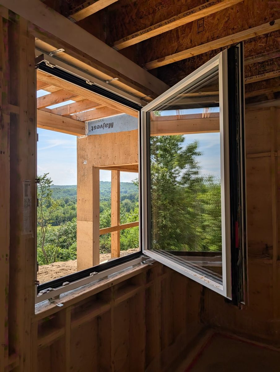 Passive House Cottage in Alcove, QC - Ecohome